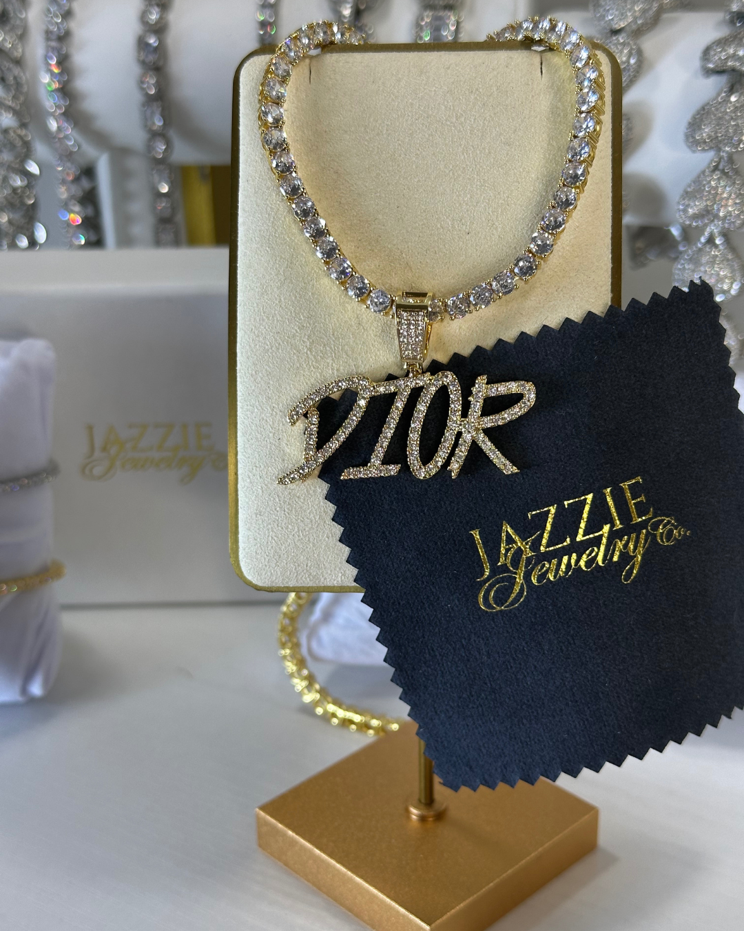 Icy Font Custom Namplate – Jazzie Jewelry Co